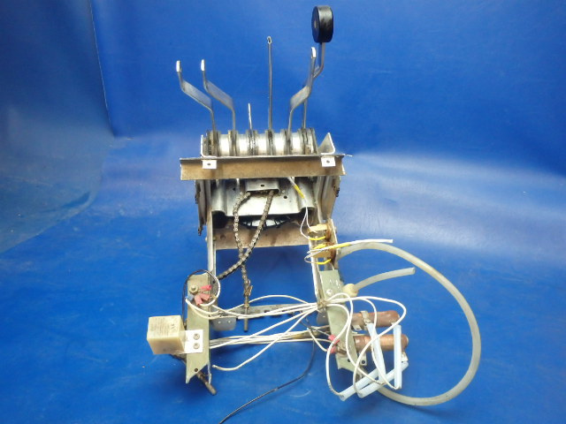 Cessna 1560205-1 QUADRANT ASSEMBLY CONTROL