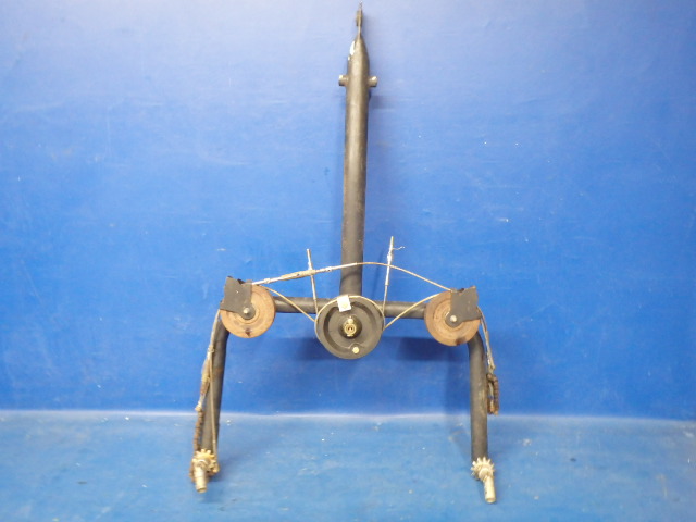 Cessna 0560015-2 Yoke-Control Wheel