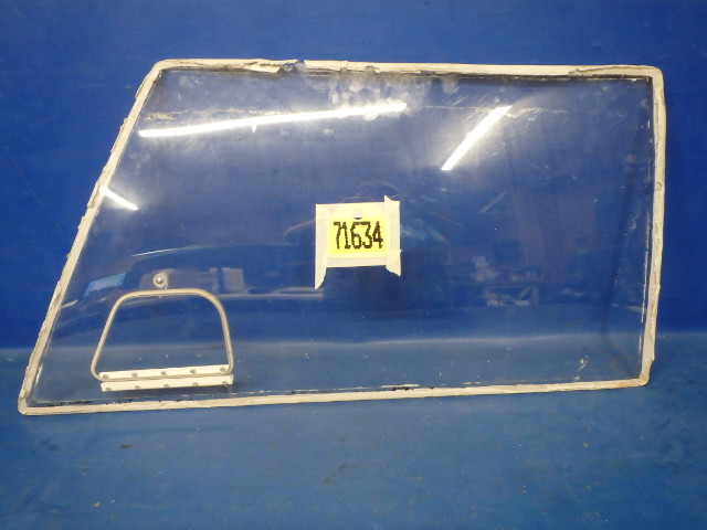 Piper 65826-00 WINDOW LEFT W/STORM WINDOW