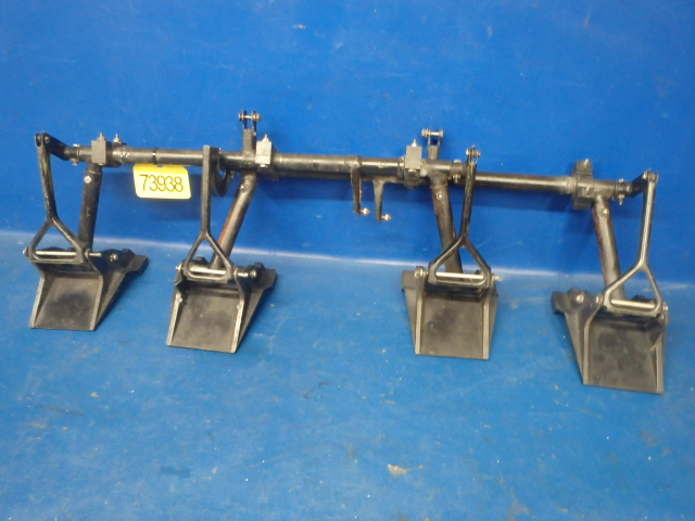 Cessna NPN DUAL BRAKE & RUDDER PEDAL BAR