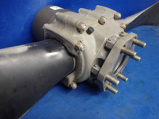 Hartzell HC-C2YK-1BF/F8 PROPELLER (HUB ONLY- no blades)
