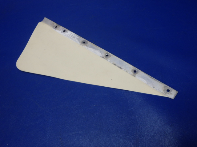 Cessna 0533001-3 TRIM TAB-RUDDER