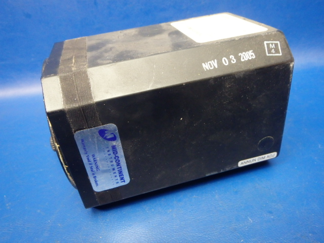 Garmin 013-00049-01 MD200-206 GARMIN GI-106A GLIDESLOPE INDICATOR 14/28 VDC