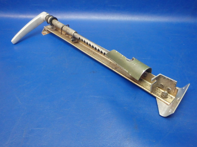 Cessna 0813150-55 HANDLE ASSY-PARKING BRAKE (See Details)