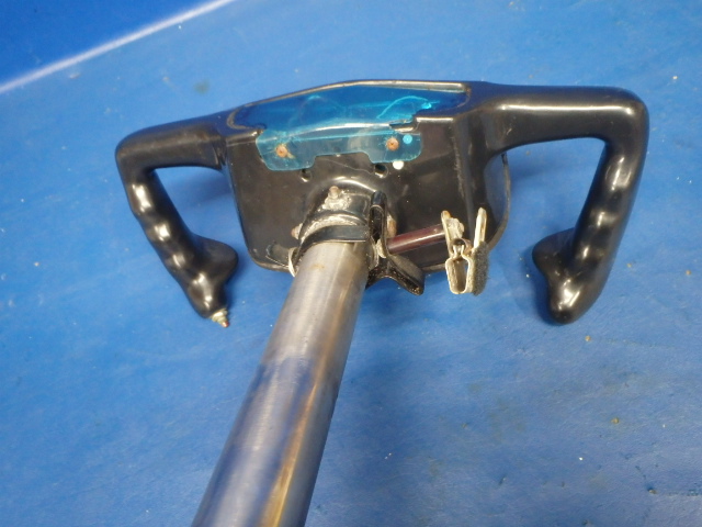 Cessna 5261001-5 CONTROL WHEEL YOKE PILOT