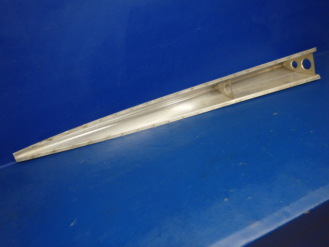 Beechcraft 169-440013-9 FAIRING DORSAL FWD