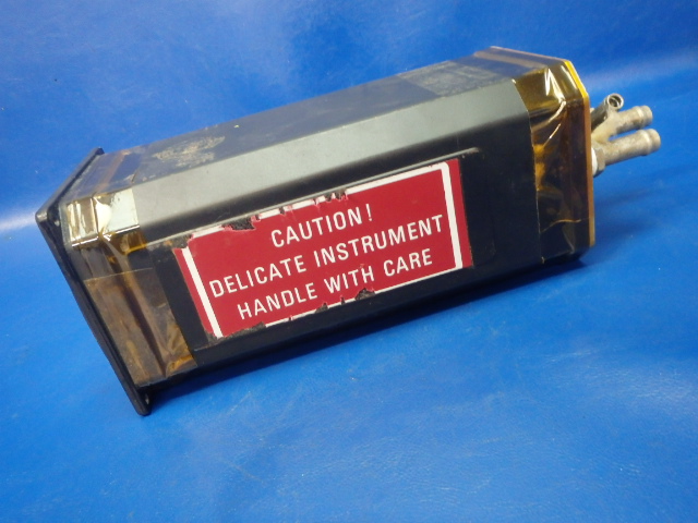 King 060-0017-00 KI-256 Flight Command Indicator (AP output) 14/28V