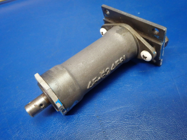 Beechcraft 96-526013-603 ACTUATOR LH ELEVATOR TRIM TAB LESS the Screw ...