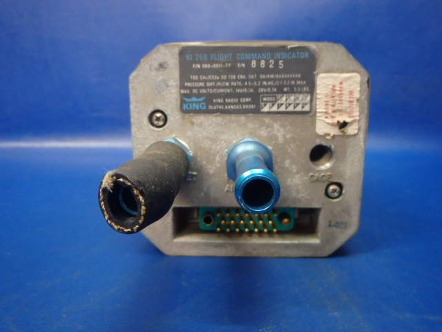 King 060-0017-00 KI-256 Flight Command Indicator (AP output) 14/28V