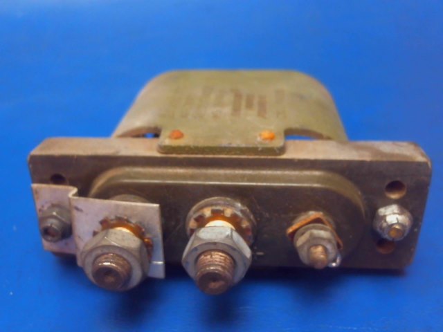 ANDERSON POWER PRODUCTS MS3506-1 Ground Service Plug 28V