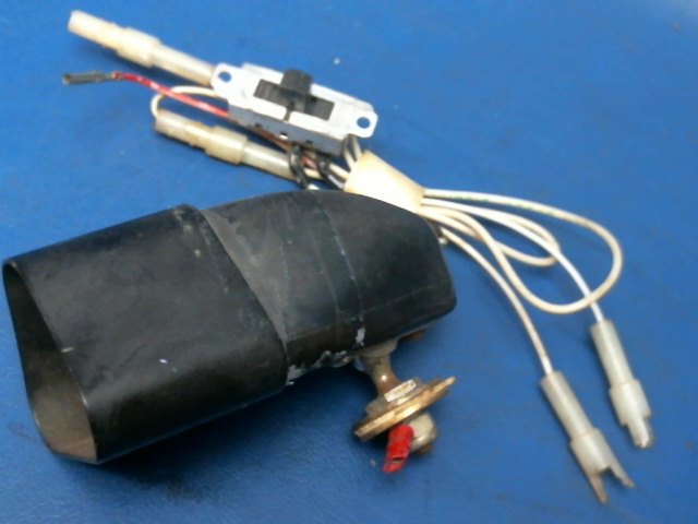 Cessna 1470089-14 Map Light-Front Door Post(Needs Lens)