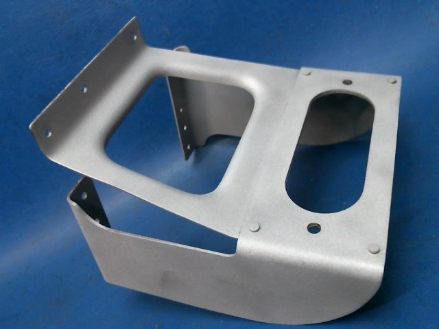 Cessna 0553018-1 Bracket-Ground Service Plug