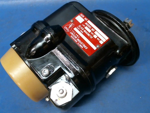 SLICK 4347 Magneto- (Like New - Unknown time)