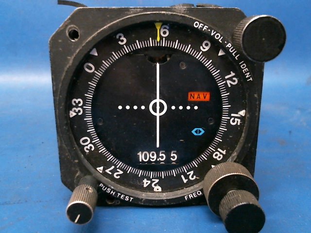 Narco NAV 121 TSO NAV-121 VOR/LOC Indicator / NAV Receiver TSO