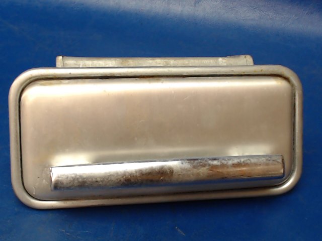 Piper 489 390 ASH TRAY ASSEMBLY - (#2A17680)