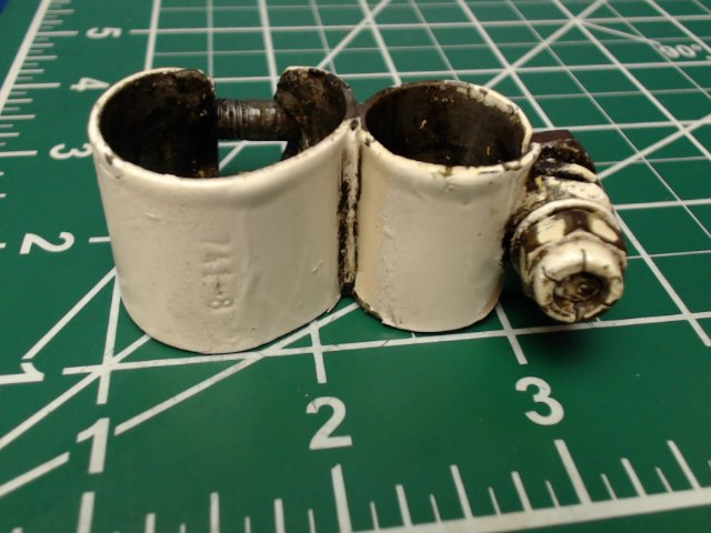 Beechcraft 35-815038 Clamp-Hydraulic Brake Line