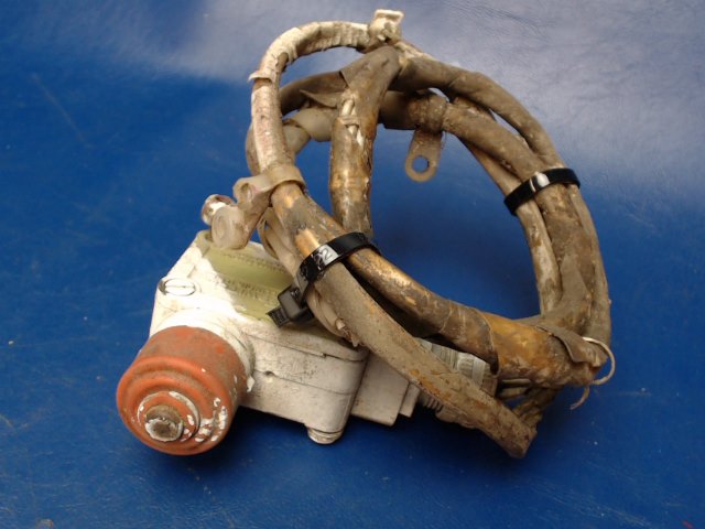 Cessna 2VB1 MICRO SWITCH-NOSE GEAR DOWN