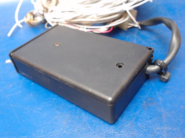 Sigtronics SPA-400 Intercom TSO 12/24 volts w/wiring and 7 jacks (See ...