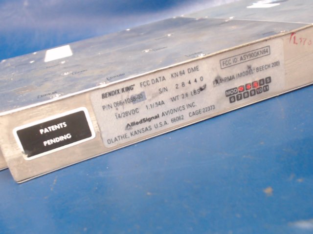Bendix King 066-1088-00 KN-64 DME 14 to 28 volts (Face needs replacing ...