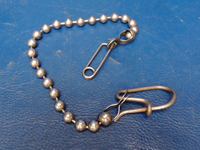 Cessna 0823410-4 CHAIN - Fuel Cap