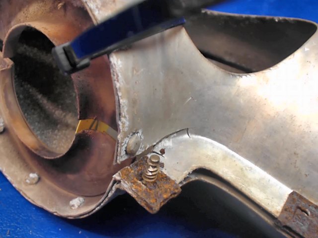 Piper . SHROUD ASSEMBLY - Exhaust (Cracked)- See details