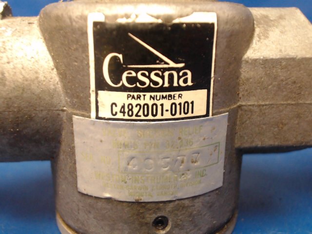 Cessna C482001-0101 VALVE-VACUUM RELIEF