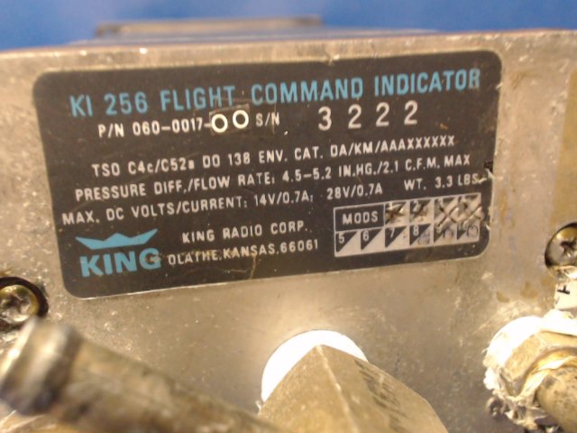King 060-0017-00 KI-256 Flight Command Indicator (AP output) 14/28V