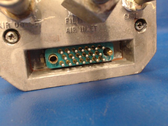 King 060-0017-00 KI-256 Flight Command Indicator (AP output) 14/28V