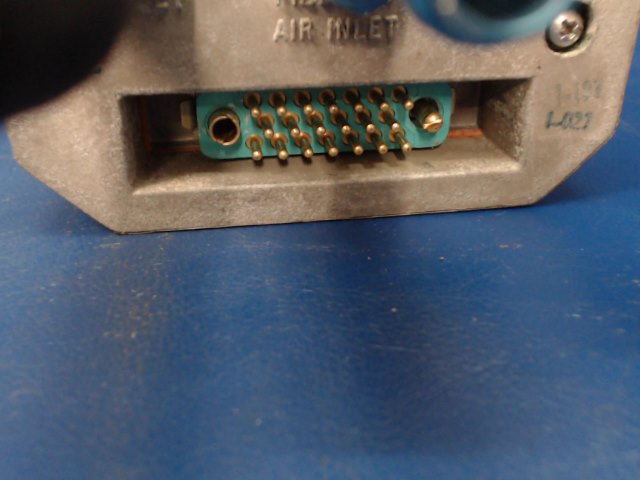 King 060-0017-00 KI-256 Flight Command Indicator (AP output) 14/28V