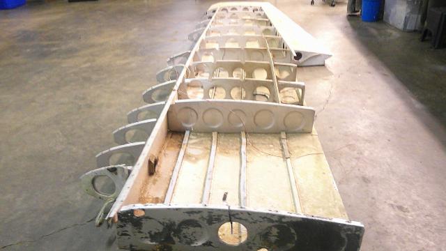 Cessna . STRUCTURE-RIGHT WING Parting Out Parts ONLY