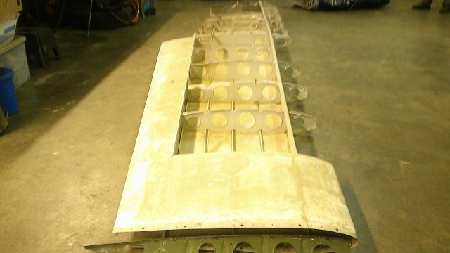 Cessna . STRUCTURE-RIGHT WING Parting Out Parts ONLY