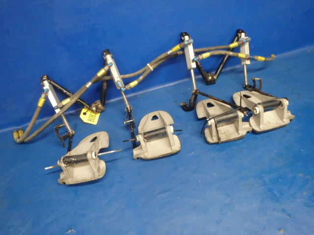 Piper 63485-01 LH & RH Toe Brake Kit with Pedals (See Details)