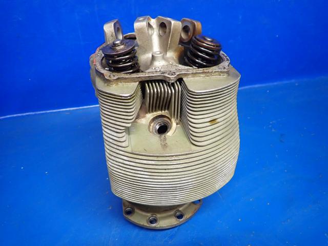 Continental O-470-R 658816A1 Cylinder w/ Valves Springs and Piston