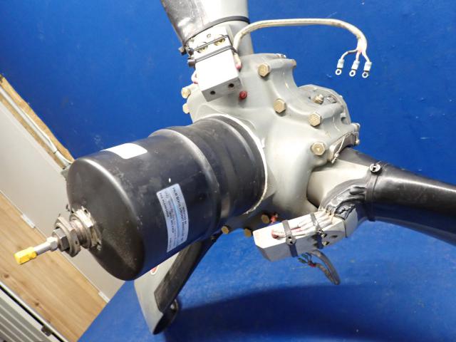 Hartzell HC-F3YR-2UF HUB ONLY - Three Blade LH