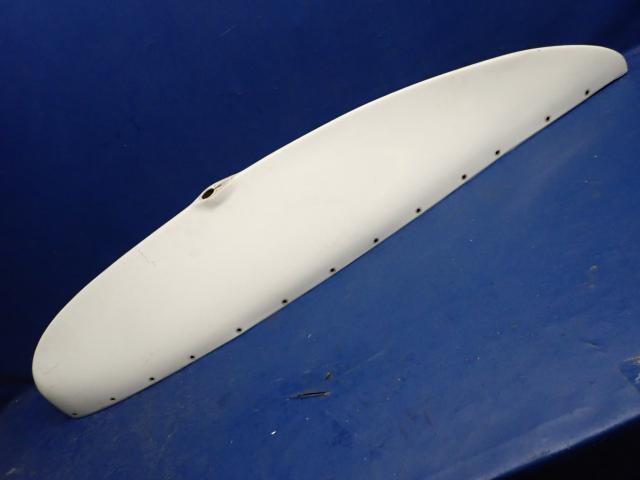 Piper 78022-00 Wing Tip - Left ( Fiberglass )