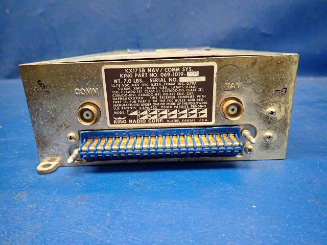 King 069-1019-00 KX175B NAV/COM 13.75 volts Mods 12 and 4