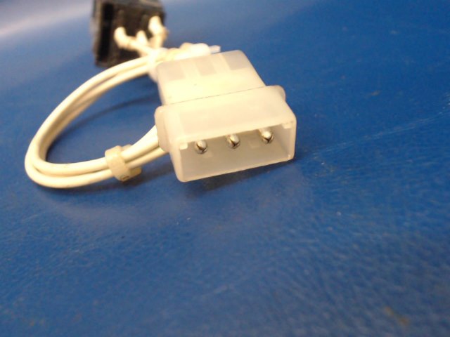 UND.LAB.INC 8528 Switch - GND CLEAR (28V)