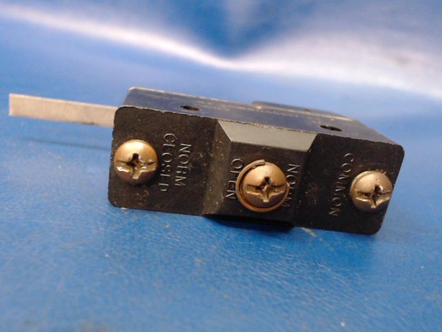 Micro Switch 36742-15 SWITCH - Ground operation fan right