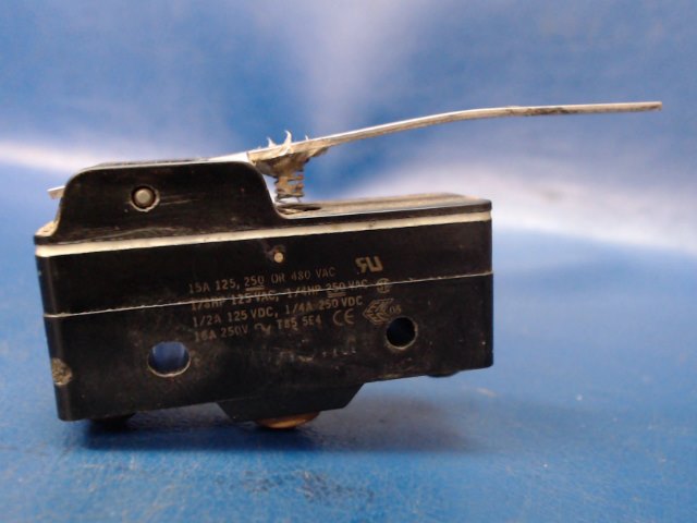 Micro Switch 36742-15 SWITCH - Ground operation fan right