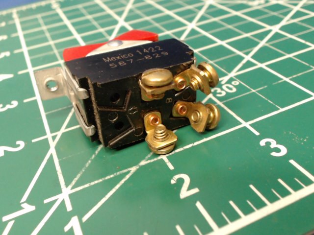 Piper 99377-05 SPLIT SWITCH - Master (8911K619) BAT & ALT