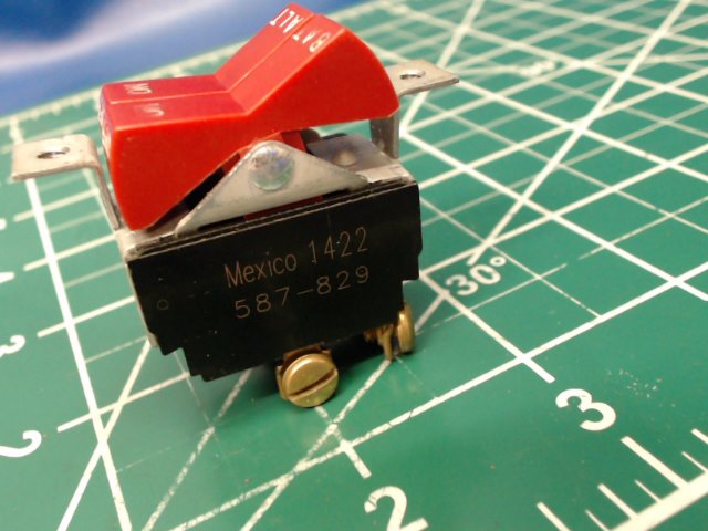 Piper 99377-05 SPLIT SWITCH - Master (8911K619) BAT & ALT