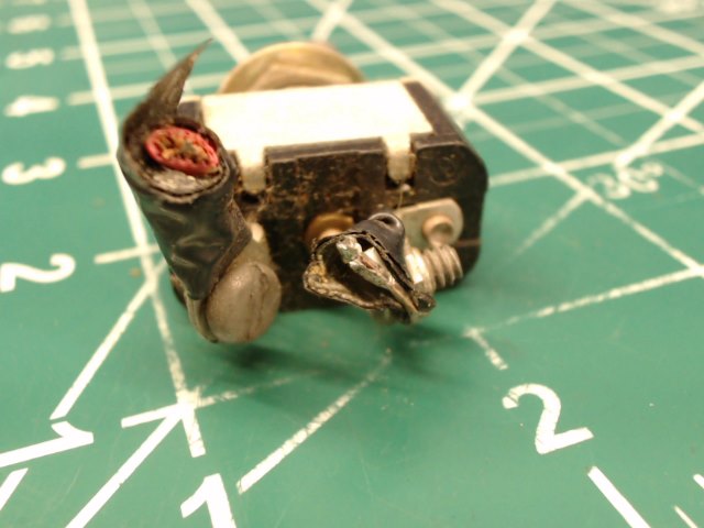 Cessna MS35058-22 Switch- Radio master