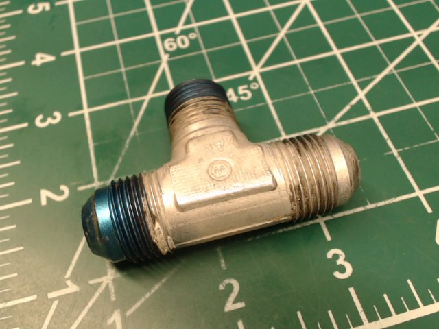 Cessna MS20825-8D Tee