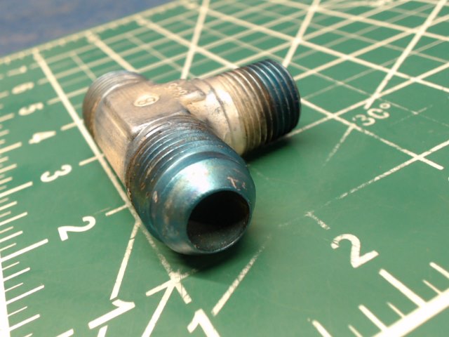 Cessna MS20825-8D Tee