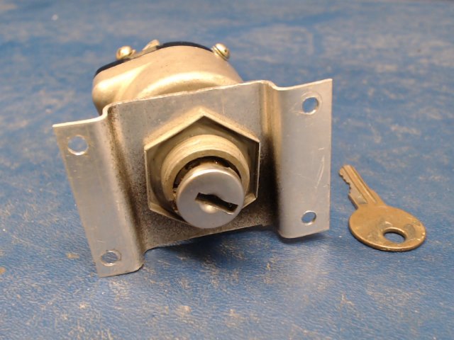 Bendix 10-357200-12 MAGNETO SWITCH-IGNITION L/R/BOTH/START w/1 Key (See ...