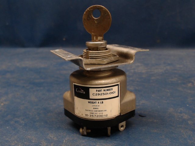 Bendix 10-357200-12 MAGNETO SWITCH-IGNITION L/R/BOTH/START w/1 Key (See ...