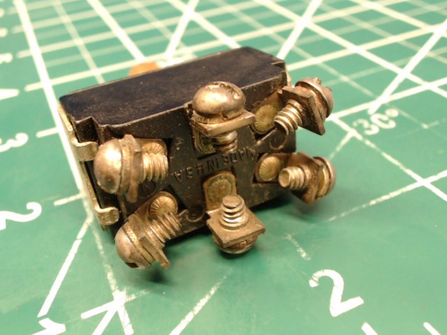 Piper 487 770 Switch - Navigation Light (AN3027-1)