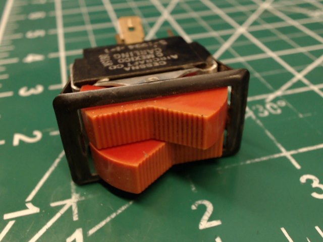 Cessna S-1994-1-1 MASTER Switch - Split Switch