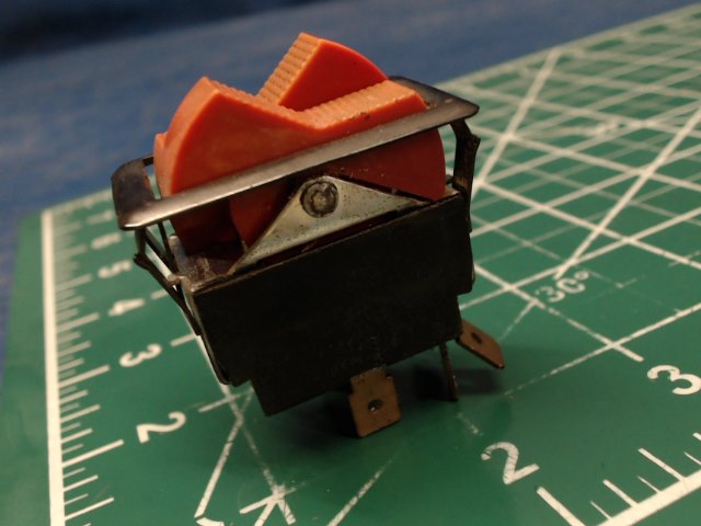 Cessna S-1994-1-1 MASTER Switch - Split Switch