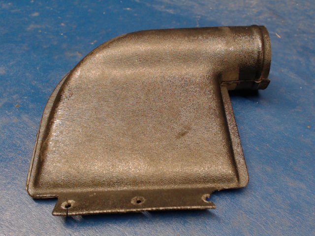 Cessna 0513386-1 Nozzle Assembly Defroster (plastic) See Details.